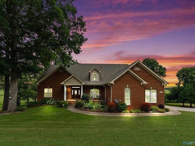 123 Morning Mist Dr, Huntsville, AL 35811