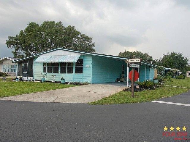 123 Maple Ln, Lake Helen, FL 32744