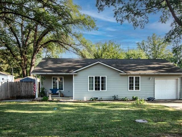 123 Miller Ave, Mulvane, KS 67110