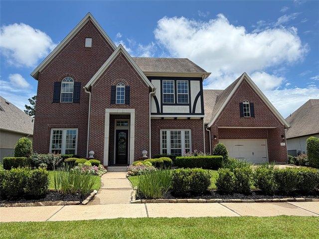 123 N Thatcher Bend Cir, The Woodlands, TX 77389