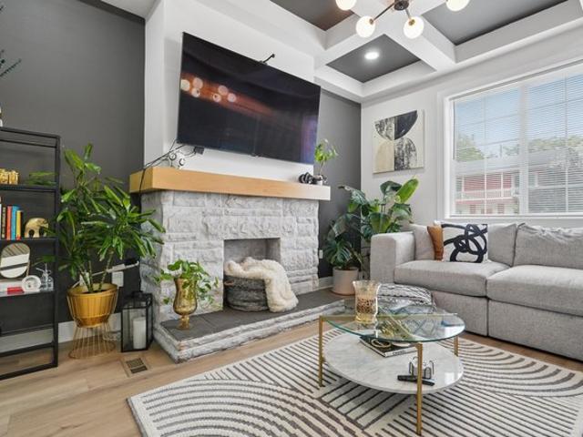 123 N Eureka Ave, Columbus, OH 43204