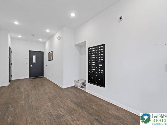 123 N Lumber Street 1A