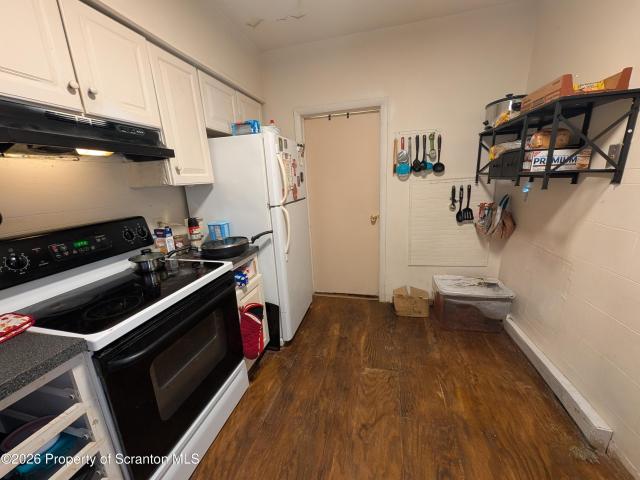 123 S Bromley Avenue