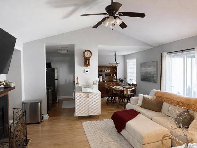 123 S Edgewater Dr