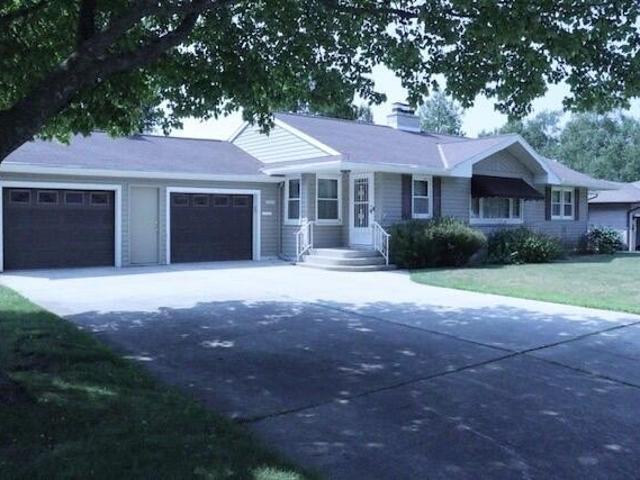 123 S Ithaca Ave, Sturgeon Bay, WI 54235