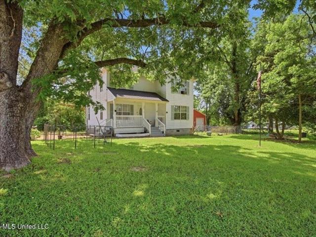 123 Southbreeze Rd, Magee, MS 39111