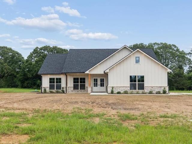 123 Southern Charm Ln, New Boston, TX 75570