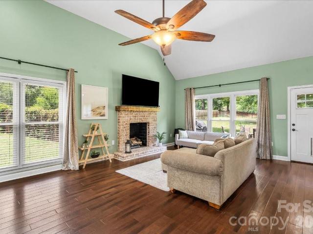 123 Southhaven Drive