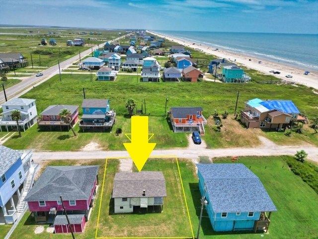 123 Sandpiper Ave, Surfside Beach, TX 77541