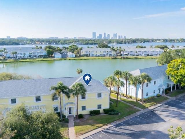 123 Seahorse Dr SE Apt D, Saint Petersburg, FL 33705