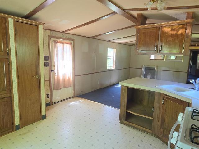 123 Sessions Road
