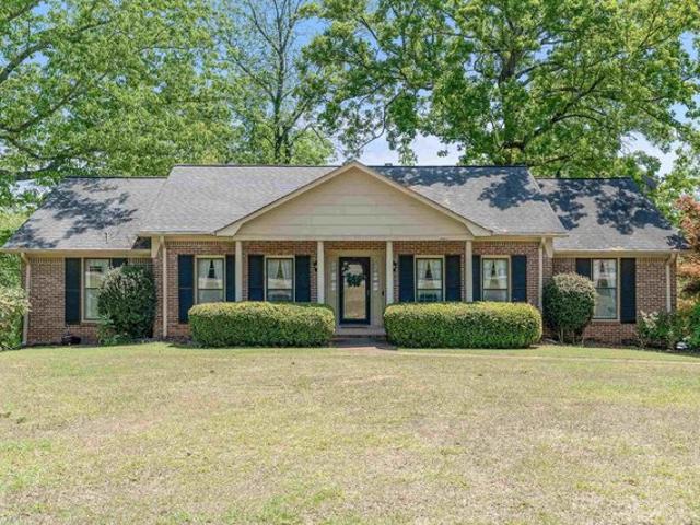 123 Shades Crest Rd, Hoover, AL 35226