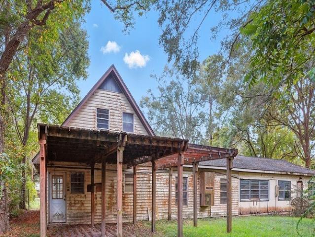 123 Shady Ln, Huffman, TX 77336 | MLS #34309 | Compass
