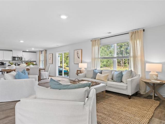 123 Siskin Road