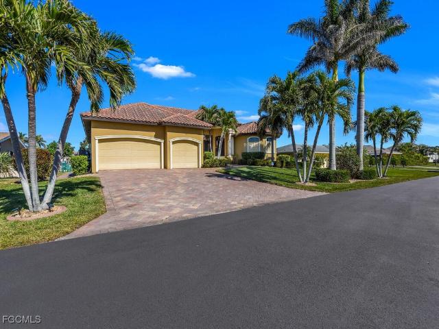 123 SW 54th St, Cape Coral, FL 33914 | MLS #2025016 | Compass