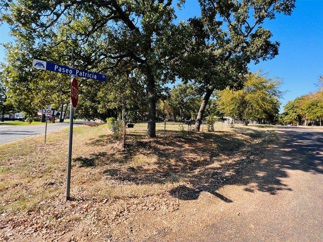 123 Paseo Patricia St, Gun Barrel City, TX 75156