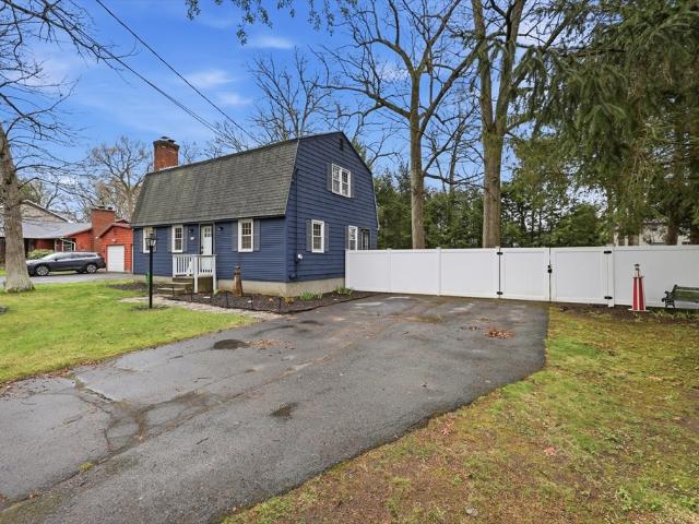 123 Peekskill Ave, Springfield, MA 01129 | MLS #73505 | Compass