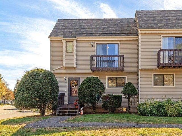 123 Pembroke Ct Unit 123, Meriden, CT 06450