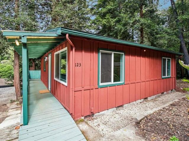 123 Pine Ave, Felton, CA 95018