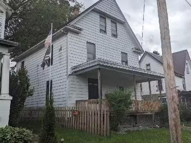 123 Plum St, Oil City, PA 16301 MLS 1655739