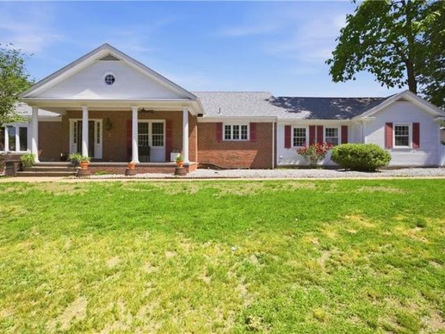 123 Progress Ave, East Providence, RI 02915