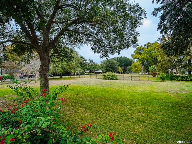 123 Royal George Cir