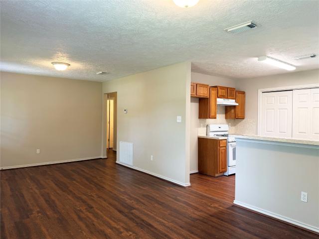 123 Robinson Road