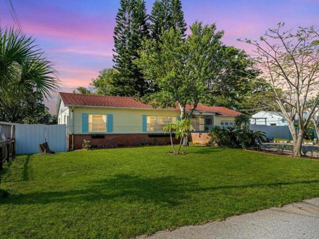 123 Roosevelt St, Titusville, FL 32780