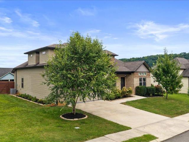 123 Red Fox Lane NW