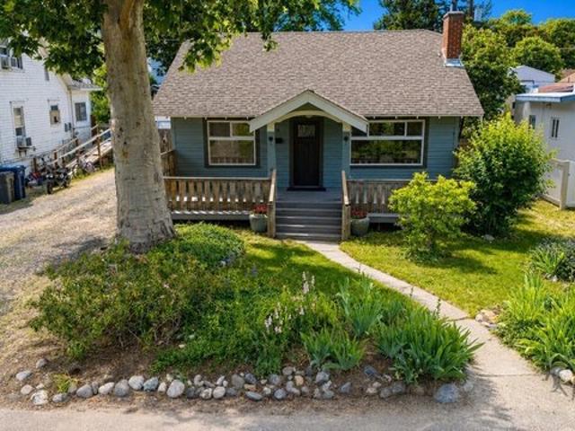 123 Riverfront Dr, Cashmere, WA 98815
