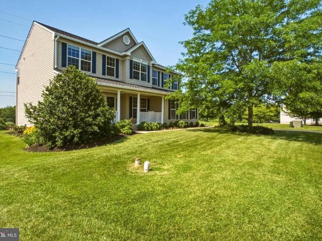 123 Riverside Lane