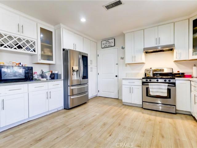 123 W Central