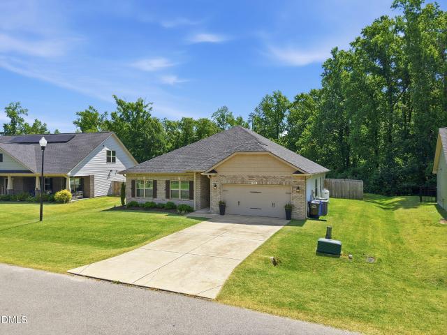 123 Woodwater Circle