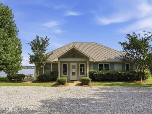 123 Waterford Ln, Madison, MS 39110