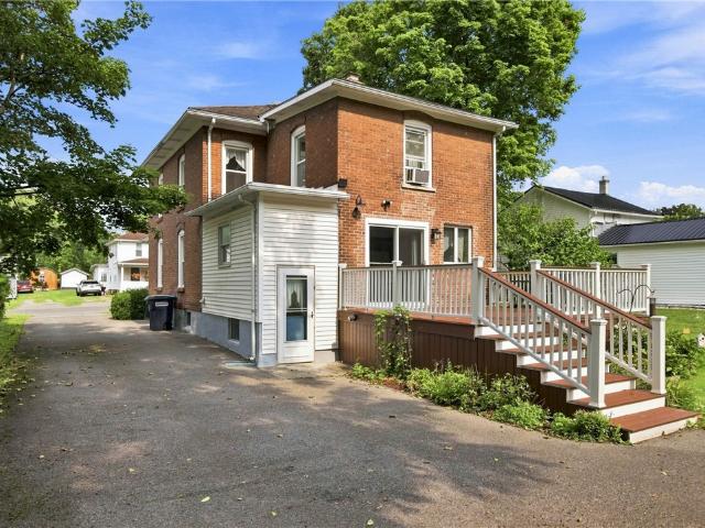 123 Walnut Street
