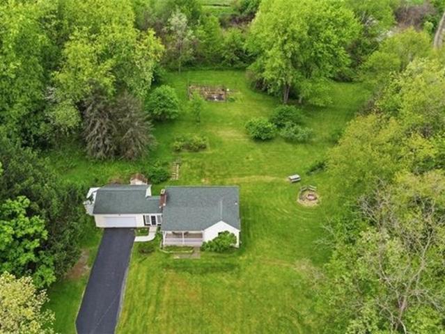 123 Wampum Rd, Wampum, PA 16157