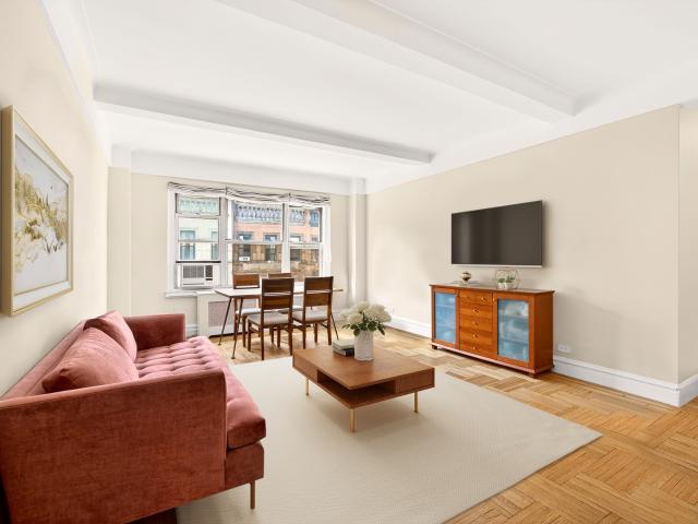 123 West 74th Street, New York, NY