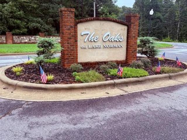 123 Wharf Ln, Statesville, NC 28677