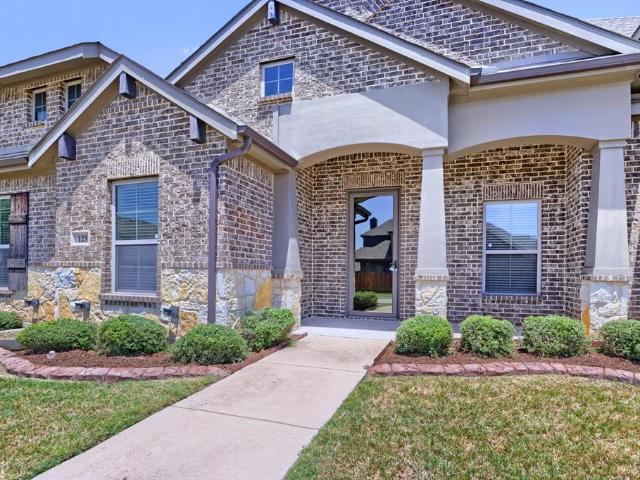 123 White Oak Lane