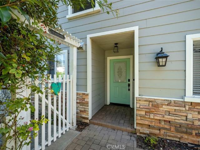 123 Whiteley Street