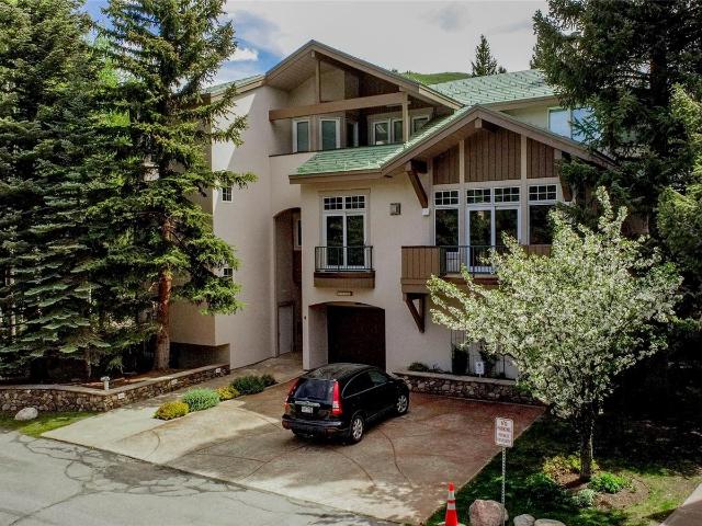 123 Willow Place # 1