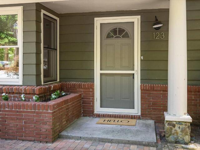 123 Windsor Circle