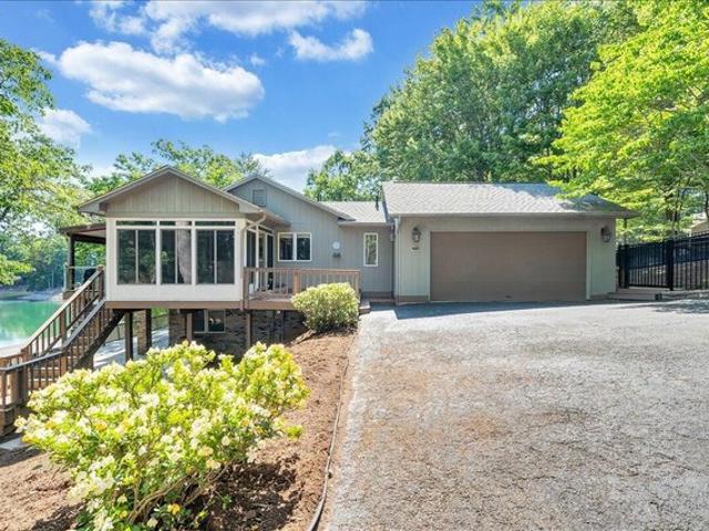 123 Tradewind Ter, Huddleston, VA 24104