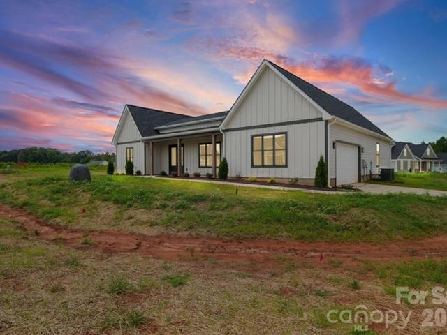 123 Trinity Ct, Salisbury, NC 28147