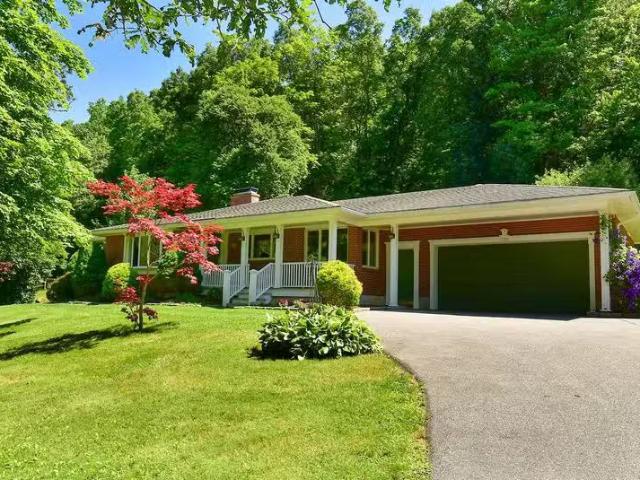 123 Turnpike Road, Willington, CT 06279 651257441