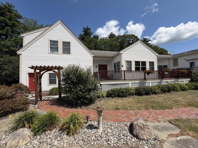 123 Union Rd, Stratham, NH 03885