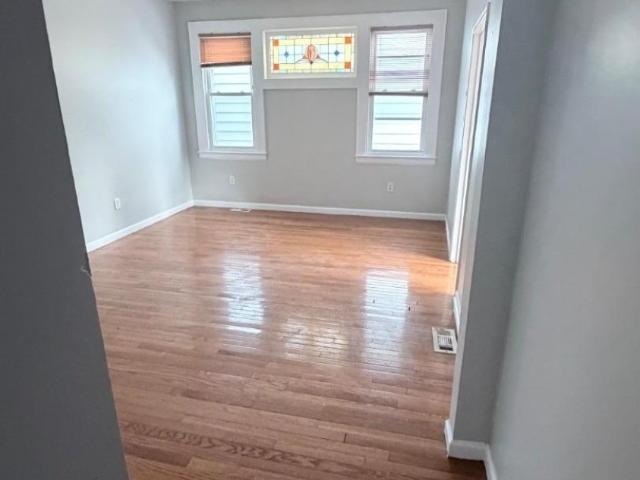 123 University Pl # 1