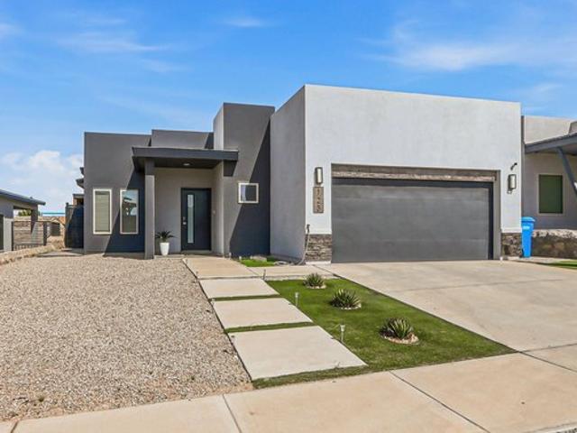 123 Via Rojas Dr, Horizon City, TX 79928