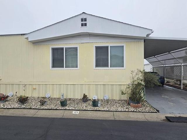 123 Zartop St, Oakley, CA 94561