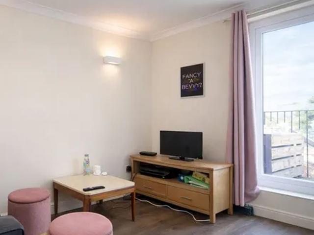 123B Castlehaven Road, London, NW1 8QB, United Kingdom | 2 bed apartment for rent #167611666 | Rentberry